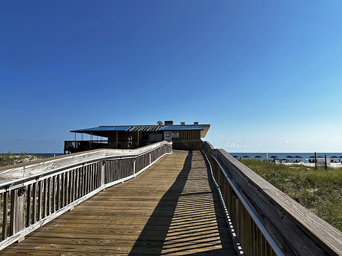 Sea N Suds: Perched on stilts like a lifeguard tower with a menu. It's where "sea breeze" becomes a flavor profile.
