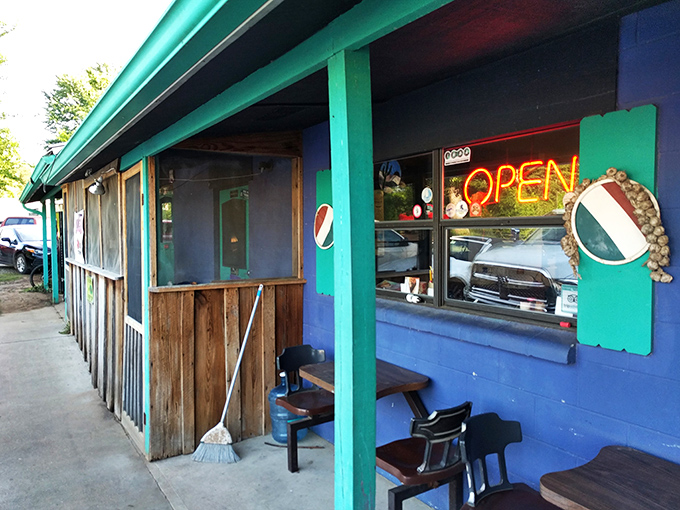 Tommy's Famous Pizza: Proving great pizza can come in humble packages. This rustic spot looks like it could star in its own country music video.