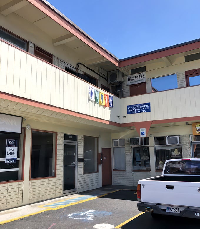 Small space, big flavors! Ahi Assassins proves that sometimes the best things come in unassuming packages. It's the seafood equivalent of a secret handshake.