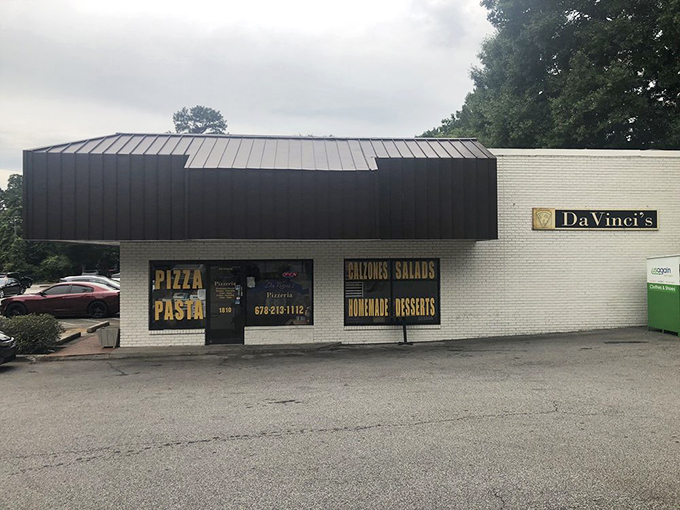 Clean lines outside, cheesy masterpieces inside. DaVinci's is proving that pizza truly is a fine art.