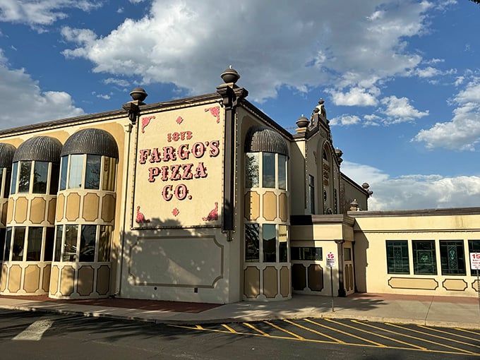 Pizza fit for royalty in a setting straight out of Downton Abbey! Fargo's proves that sometimes, the best things in life are cheesy.