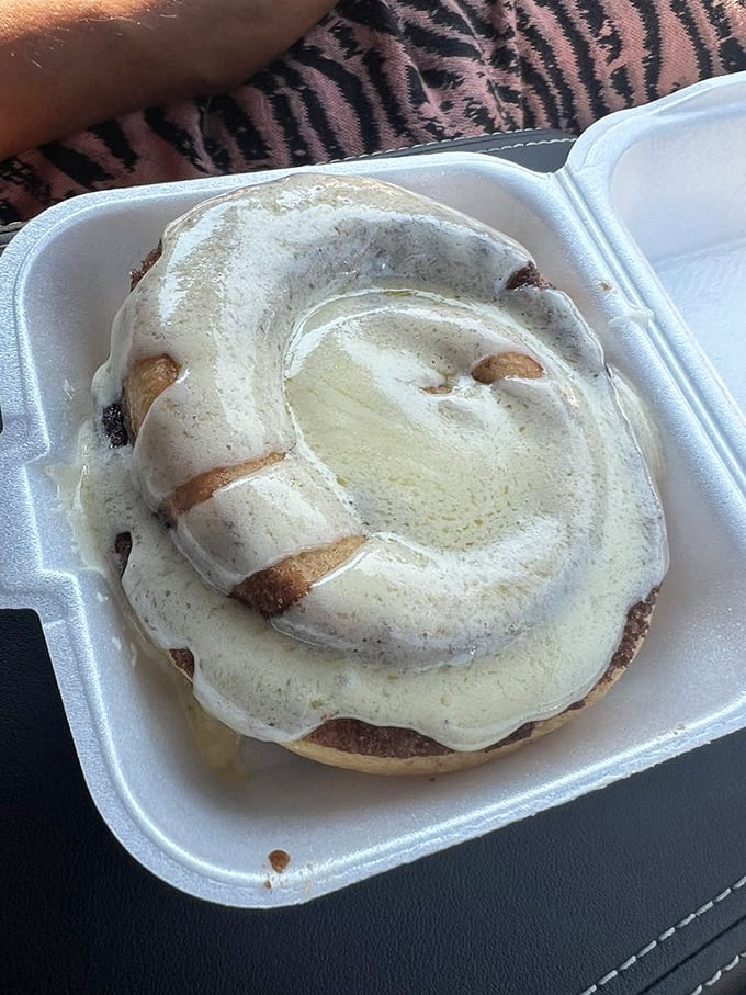 Butter cream cinnamon roll: Where decadence meets breakfast. It's like your taste buds won the lottery, and the prize is pure bliss.