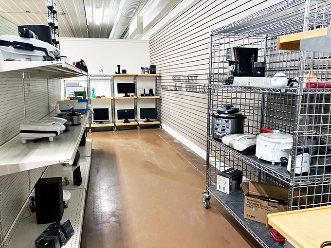 Tech nostalgia central! From VCRs to vintage radios, it's a graveyard of gadgets that'll make millennials say, "What's that?"