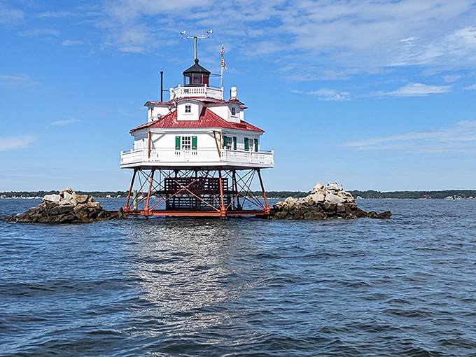 Thomas Point Shoal Lighthouse: The guardian of the bay! It's like a nautical version of a treehouse, but with better views and fewer splinters.