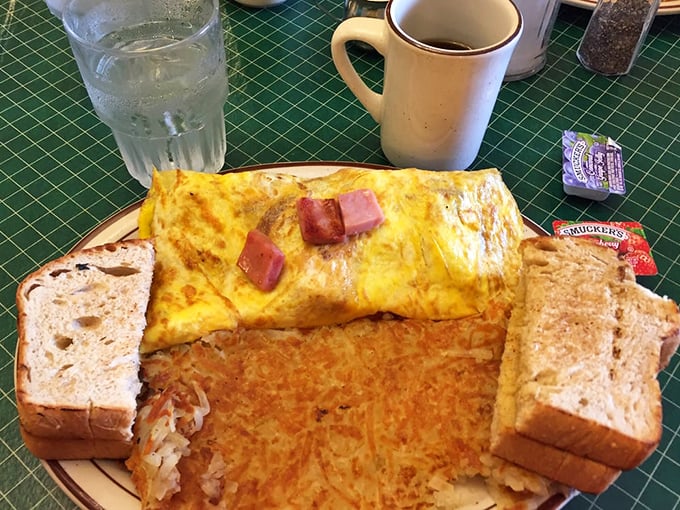 Breakfast of champions: an omelet that could feed a farmhand, hash browns crispy enough to make a potato proud.