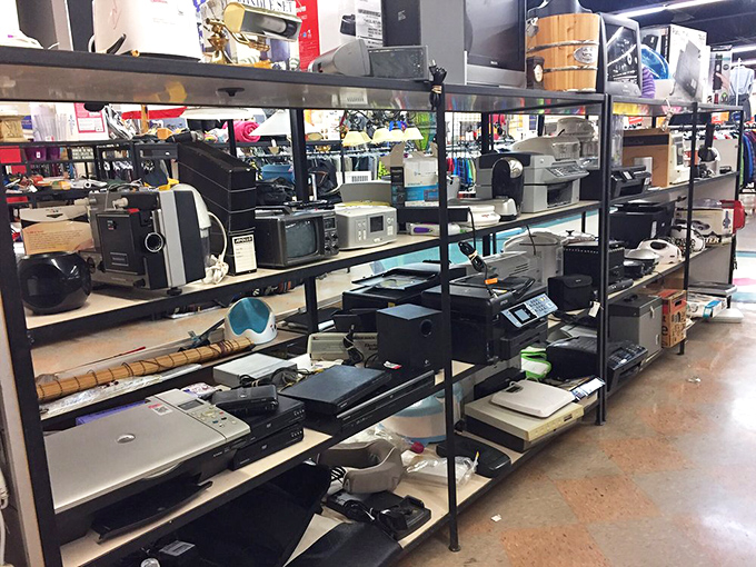 Welcome to the island of misfit electronics. It's where calculators come to dream of becoming smartphones.