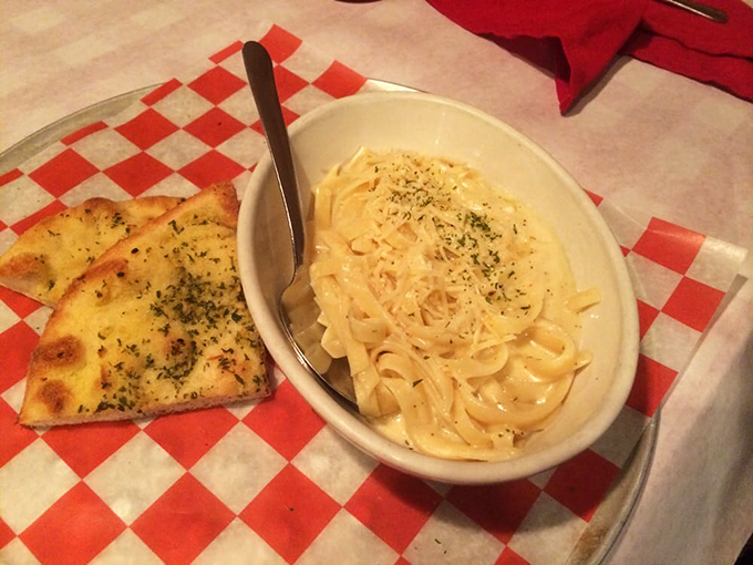 Pasta perfection alert! This Fettuccine Alfredo is so creamy, it could make a cloud jealous.