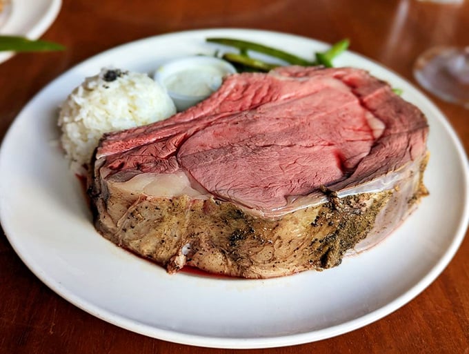 A plate that screams "vacation mode: activated!" Prime rib, veggies, and sides in perfect harmony. It's like a luau for your taste buds.