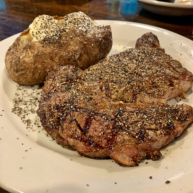 Steak and potatoes: the dynamic duo of comfort food. This plate is like a warm hug for your taste buds, Kentucky-style.