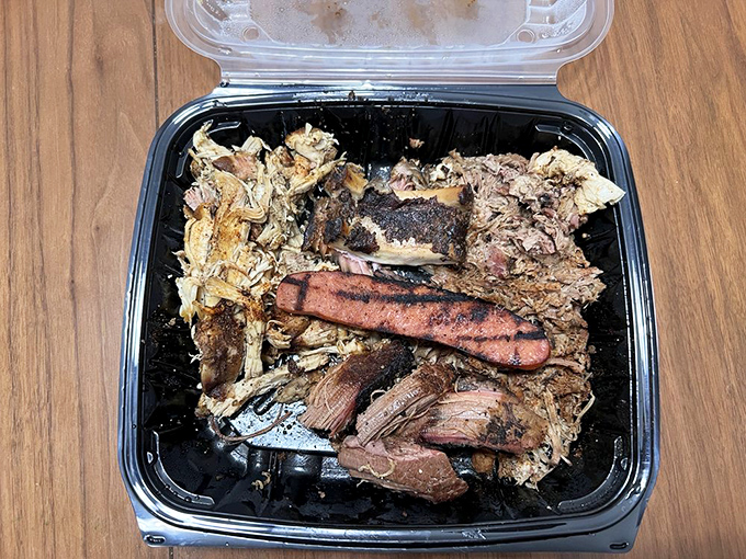 Brisket so good, it could make a vegetarian question their life choices. Paired with sauces that'll make your taste buds dance.