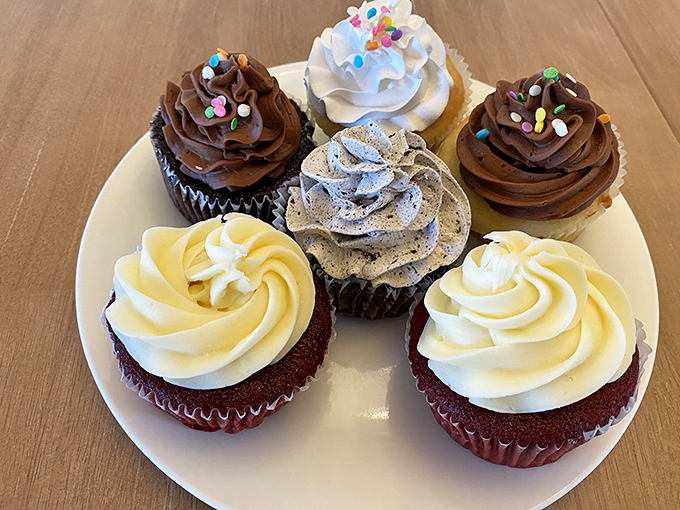 Cupcake nirvana! These frosted beauties are so pretty, they could star in their own Food Network show &ndash; "Cupcake Wars: Beach Edition."