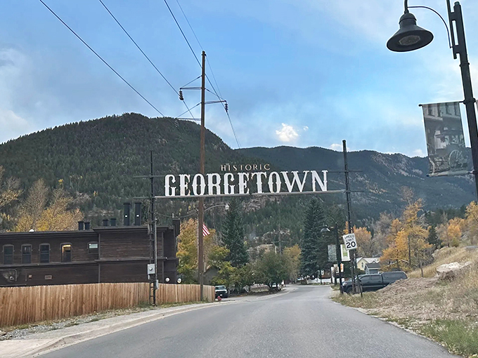 Welcome to Georgetown, where the air is thin, but the charm is thick. This sign might as well say, "You've arrived in a Hallmark movie."
