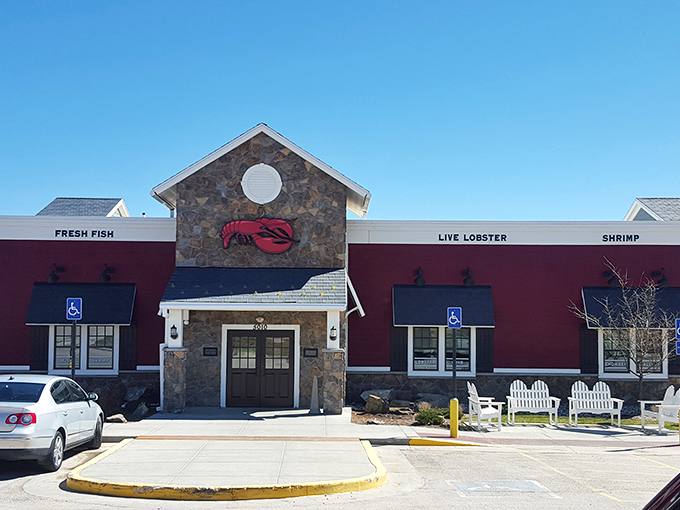 Red Lobster: The lighthouse of landlocked seafood lovers! A taste of New England in the heart of the West.