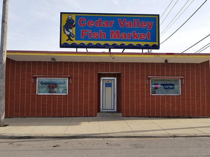 No-nonsense noshing: Cedar Valley's straightforward approach lets the seafood speak for itself. And boy, does it have a lot to say!