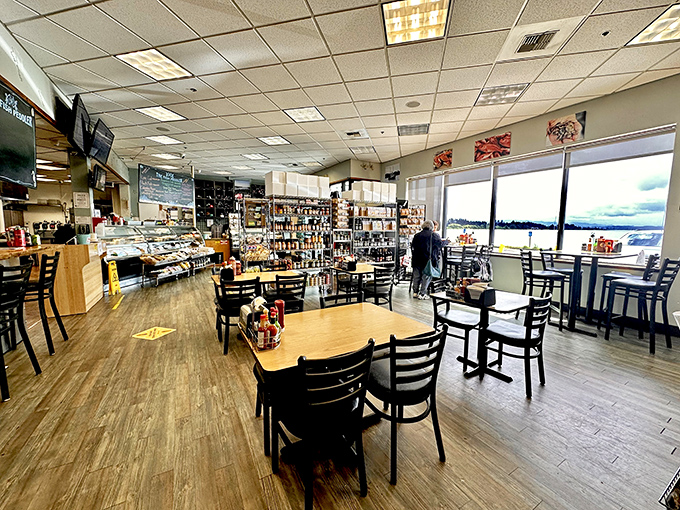 Bay City's catch of the day, every day. Where picking your dinner is half the fun!