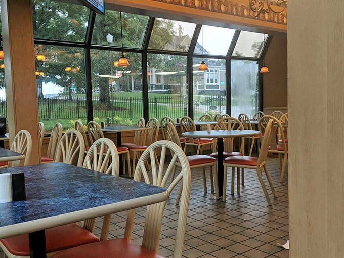 Sun-drenched and inviting, Mata's II is your ticket to a Greco-Italian flavor vacation.