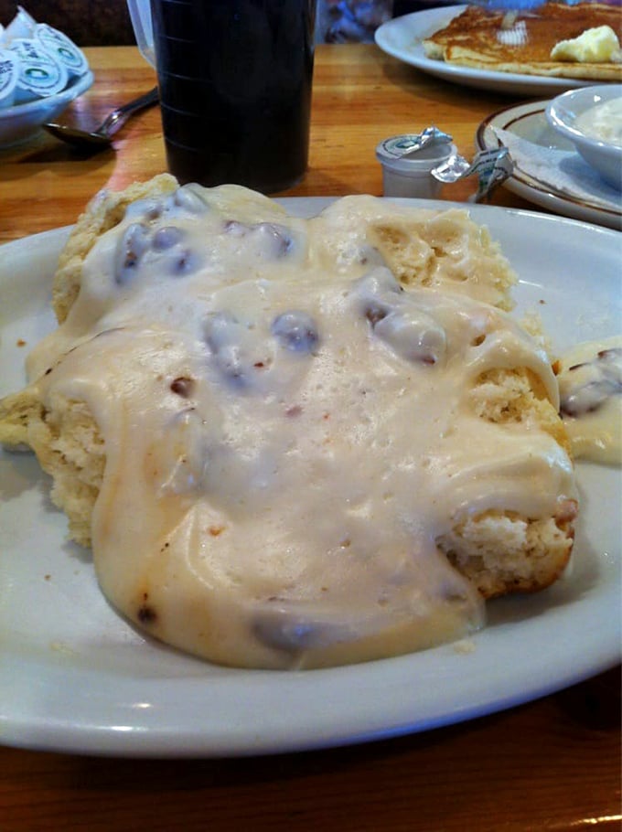 Biscuits and gravy &ndash; the South's greatest contribution to breakfast &ndash; executed with such perfection you'll consider moving to Heber permanently.