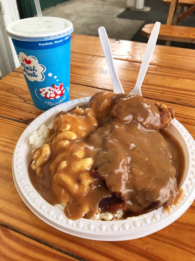 Gravy waterfall alert! This boneless chicken is swimming in a sea of savory goodness. Grab your snorkel &ndash; we're diving in!