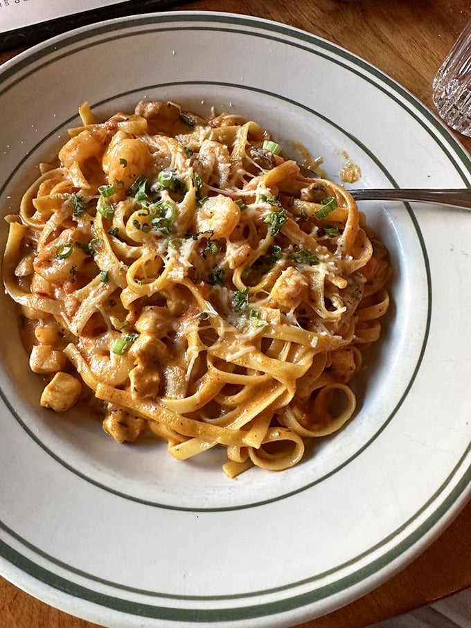 Pasta that's jazzed up like New Orleans during Mardi Gras. Laissez les bon temps (and forks) rouler!