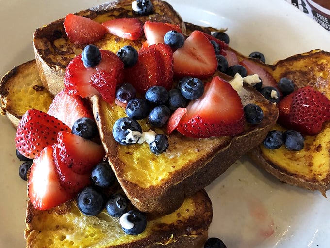 Berry nice to meet you! This French toast is dressed to impress, proving that sometimes playing with your food is totally acceptable.
