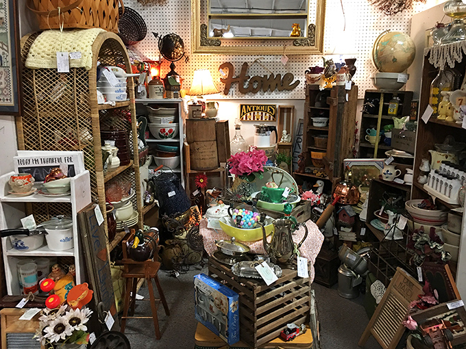 Home is where the heart (and quirky decor) is. This booth is a treasure trove of cozy charm that screams, "Live, laugh, love... and collect!"