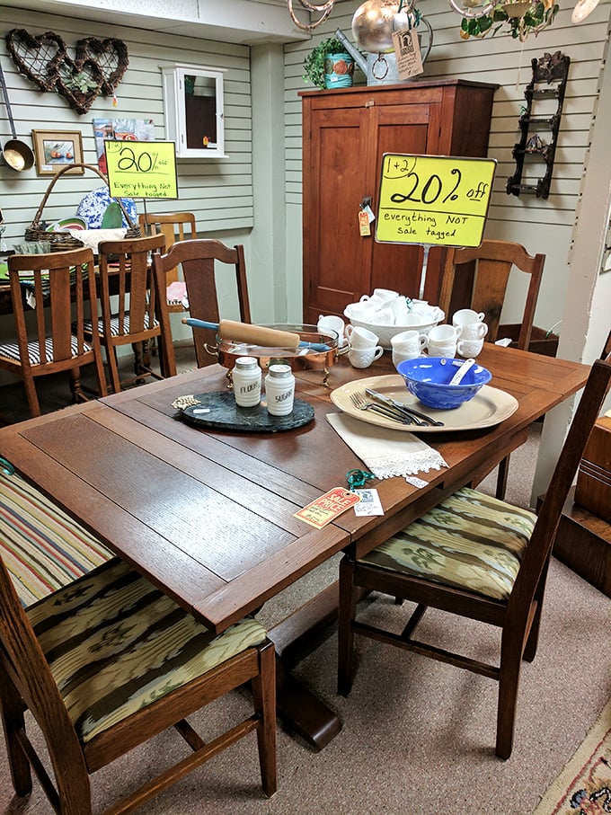 "Dinner is served... with a side of nostalgia!" These kitchen items are so charming, you'll want to whip up a tuna casserole while wearing pearls and heels.