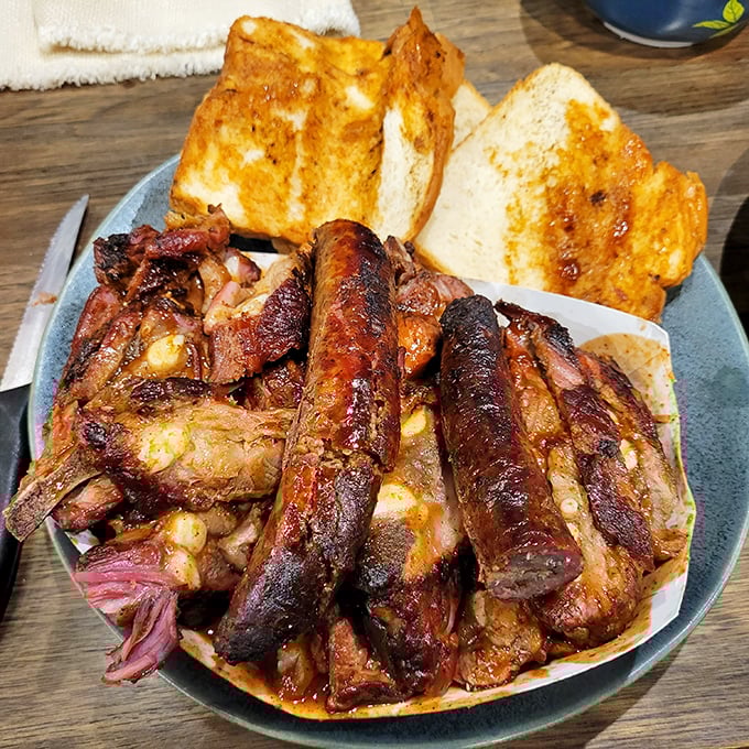 The Large Tip and Hot Link combo: A dynamic duo that puts Batman and Robin to shame. Kapow! goes your taste buds.