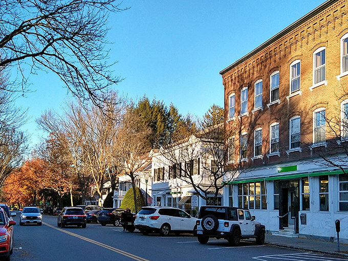 Autumn in Woodstock: When Mother Nature pulls out her paintbox and goes to town. Leaf peepers, start your engines!