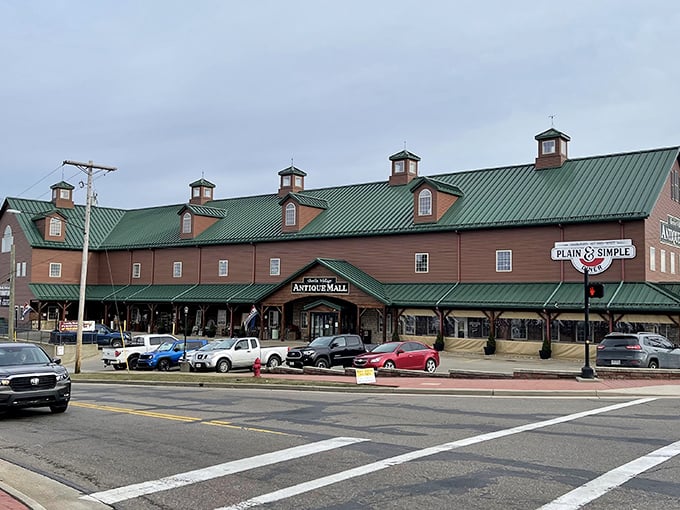 Antique hunters, prepare to lose track of time! This sprawling mall is like your grandpa's attic, if grandpa collected everything cool from the last century.