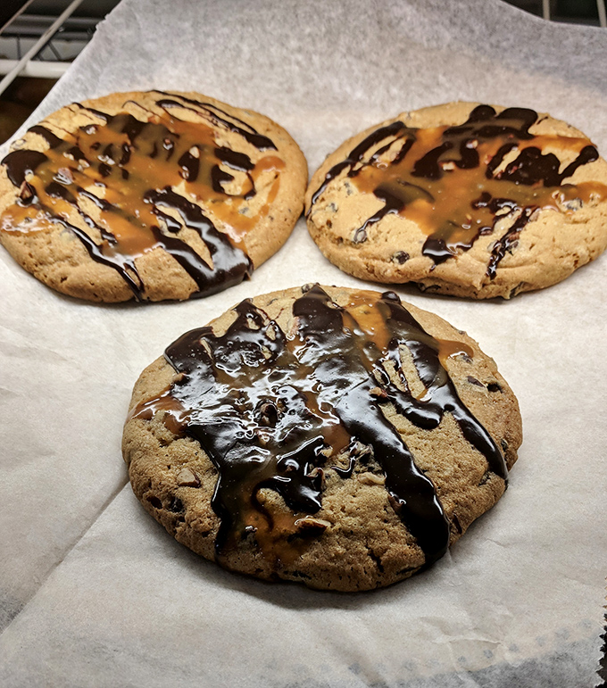 Cookie monsters, rejoice! These chocolate-drizzled beauties are like edible Jackson Pollock paintings &ndash; a true feast for the eyes and stomach.