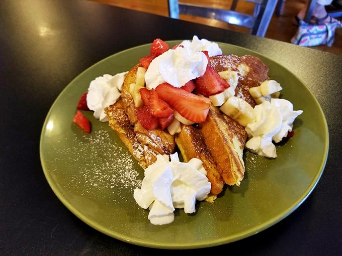 French toast fantasy! This plate is so pretty, it belongs in the Louvre. But trust me, it tastes even better than it looks.
