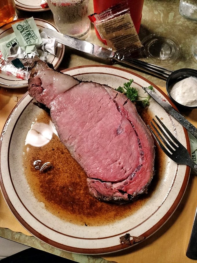 Size does matter, especially when it comes to prime rib. This 11 oz beauty is the Goldilocks of steaks &ndash; not too big, not too small, just right.
