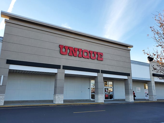 MyUnique or my universe? This thrift store's expansive layout promises a galaxy of secondhand discoveries for every taste and budget.