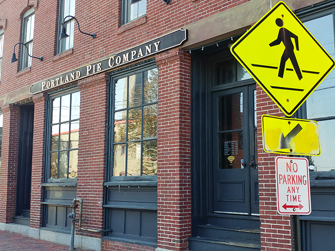 Portland Pie Company: Where every pizza is a love letter to Maine. Local ingredients, global flavors, and a whole lot of deliciousness.