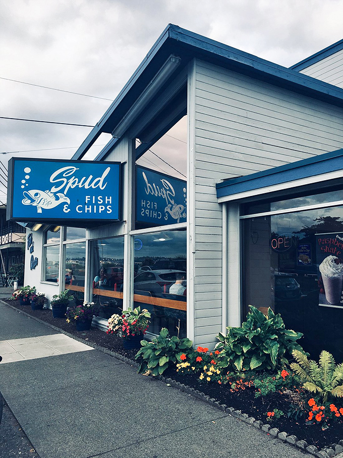 Spud Fish & Chips: The potato's perfect dance partner! Crispy, golden fish meets its match in these heavenly spuds.