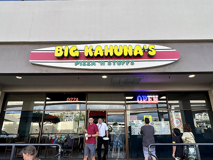 Cowabunga, dude! Big Kahuna's Pizza is where surfer vibes meet Italian flavors. It's like Pizza Hut went on vacation and never came back.