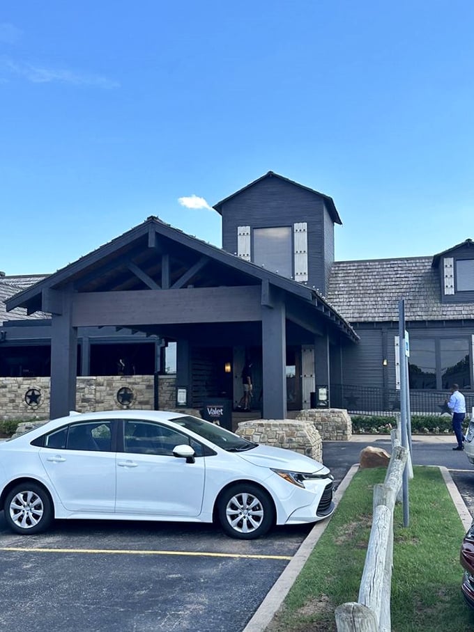 Dress up your appetite! Ranch Steakhouse OKC looks ready to transform your dinner into a special occasion.