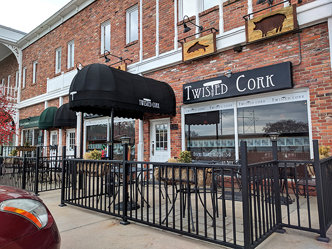 Cork-popping good times await! Twisted Cork's inviting patio is perfect for pretending you're seaside &ndash; corn stalks optional.