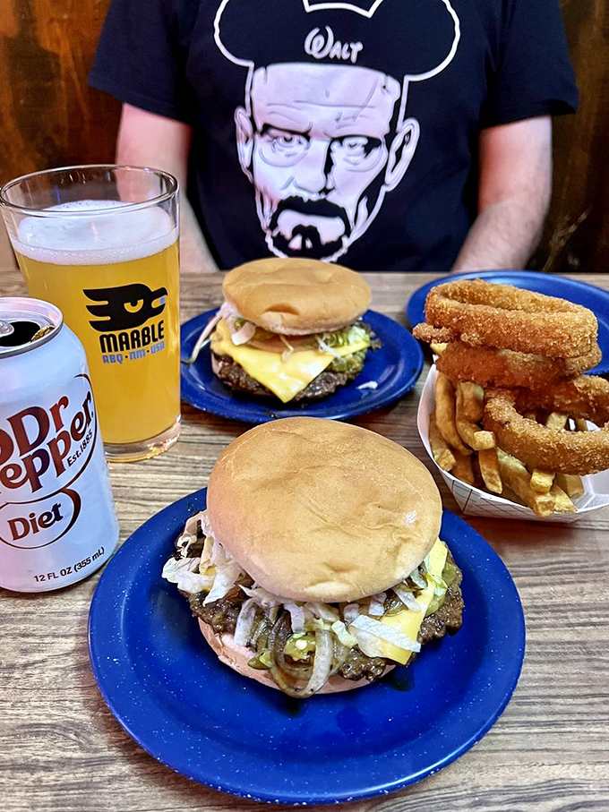 A cold beer, a juicy burger, and onion rings &ndash; it's like the holy trinity of comfort food. Can I get an "Amen"?