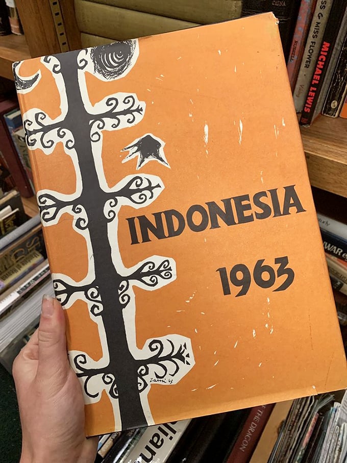 Holy bookworm, Batman! This Indonesian tome is rarer than a quiet moment in a library. Talk about a page-turner!