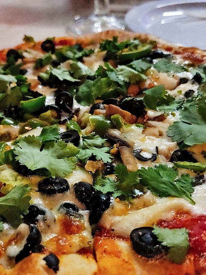 Veggie lovers, rejoice! This garden-on-a-crust proves that sometimes, it is easy being green.