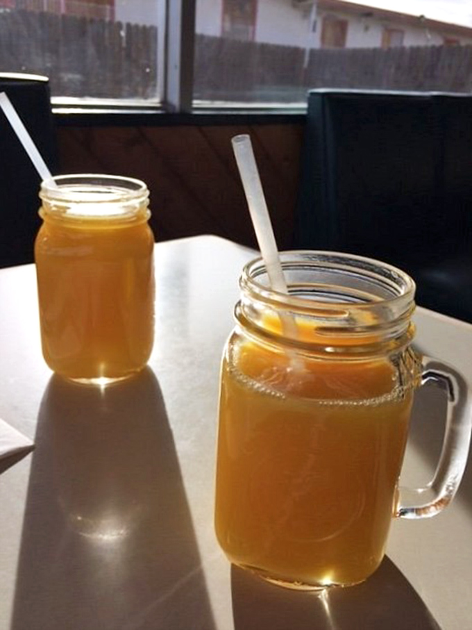 Mason jar iced tea&mdash;because sometimes the best things come in simple packages that let the sunshine pour right through.