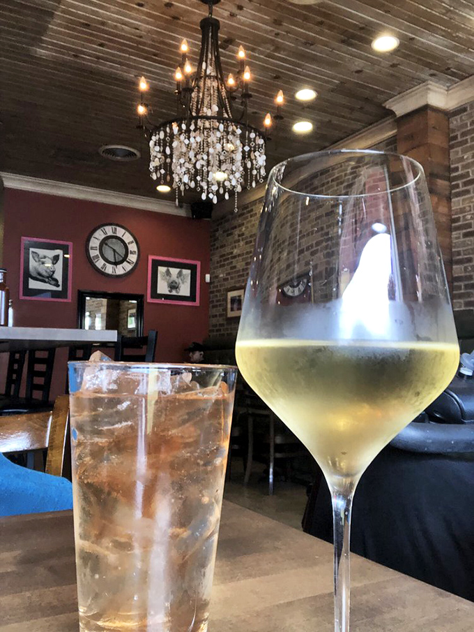 Even the drinks dress up for dinner at Bodacious Pig. That chandelier isn't just lighting the room&mdash;it's setting the mood.