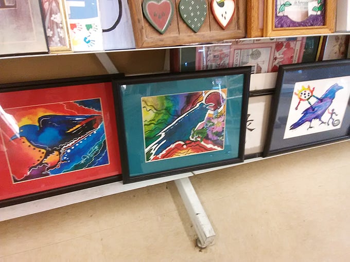 Art for every taste and wall space. From "my kid could paint that" to "is that a lost masterpiece?" &ndash; the choice is yours!