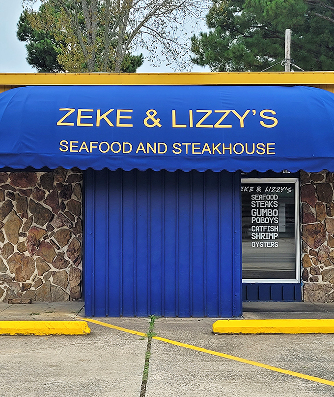 Zeke & Lizzy's bold blue awning is like a beacon for seafood lovers&mdash;proof that great catches aren't limited to coastal towns.