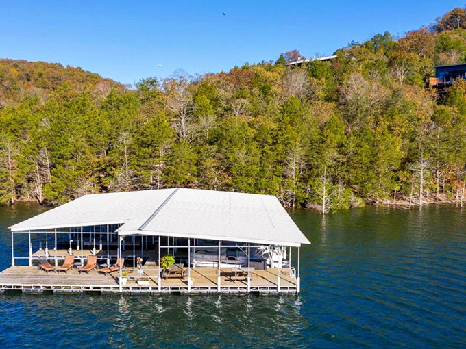 Lakeside luxury! This floating oasis is the perfect spot to kick back, relax, and pretend you're a millionaire for a day.