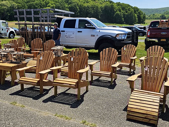 Adirondack dreams! These wooden beauties are just begging for a cold drink and a warm sunset. Summer, take a seat!