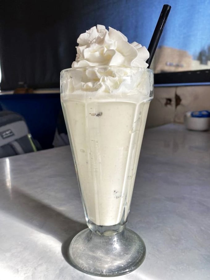 Shake it up, baby! This creamy concoction is so thick, you might need to train for it. Straw or spoon? Why not both?