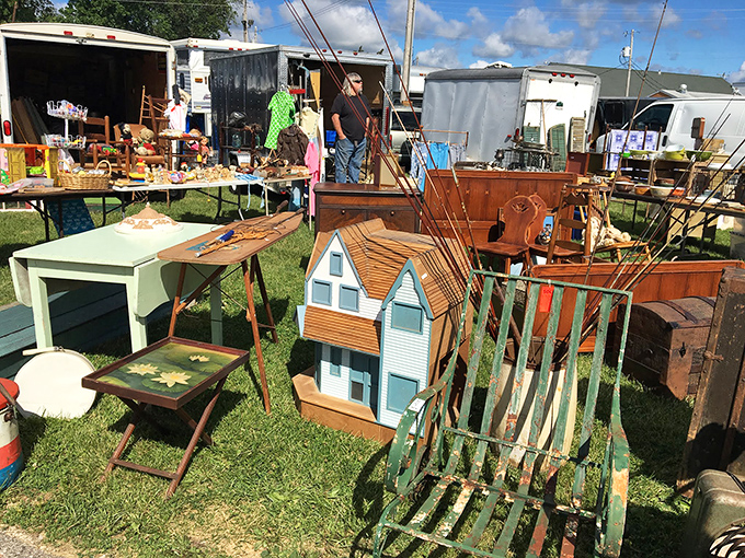 From dollhouses to rustic chairs, this booth's got it all. It's like your eccentric aunt's attic exploded &ndash; in the best possible way!