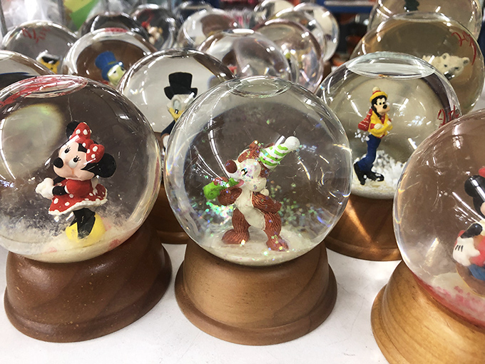 Tiny worlds captured in glass&mdash;where Disney characters frolic in perpetual winter. Childhood nostalgia without the Disney World price tag.